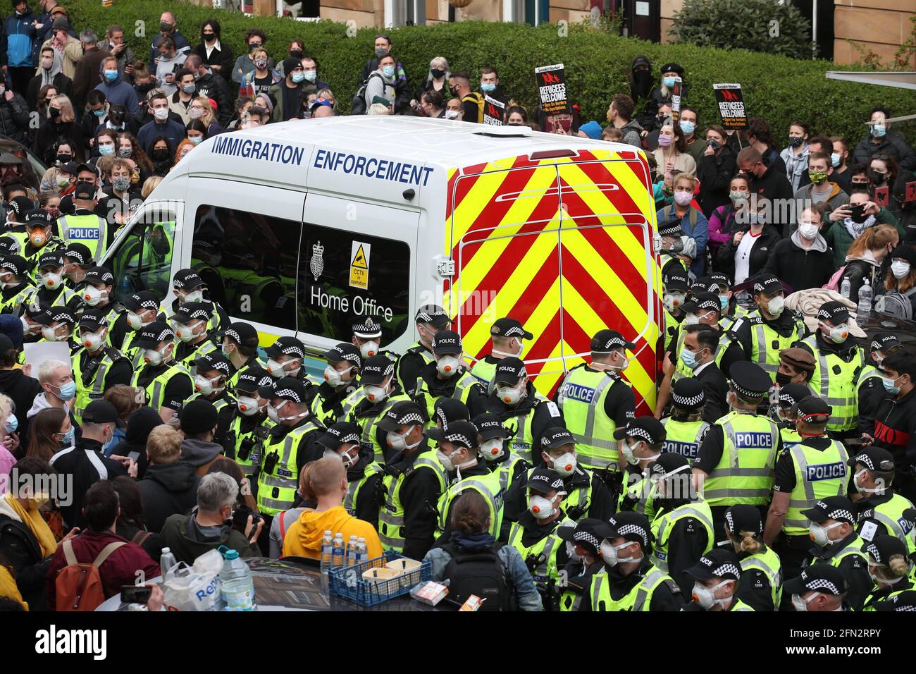 Immigration van in glasgow hi-res stock photography and images - Alamy