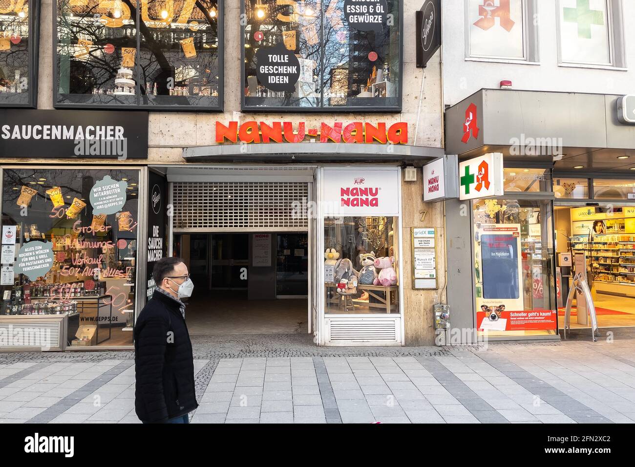 Nanu - Nana store sign in Munich Stock Photo - Alamy