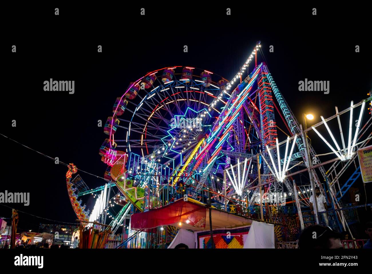 Indian rides at fun fair hi-res stock photography and images - Alamy