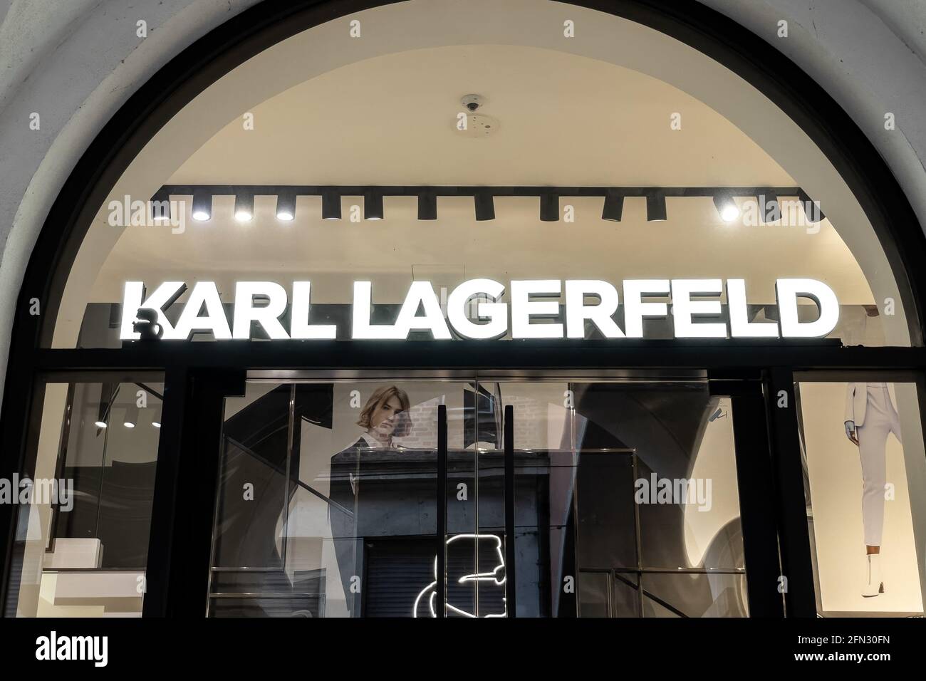 Karl lagerfeld logo hi-res stock photography and images - Alamy