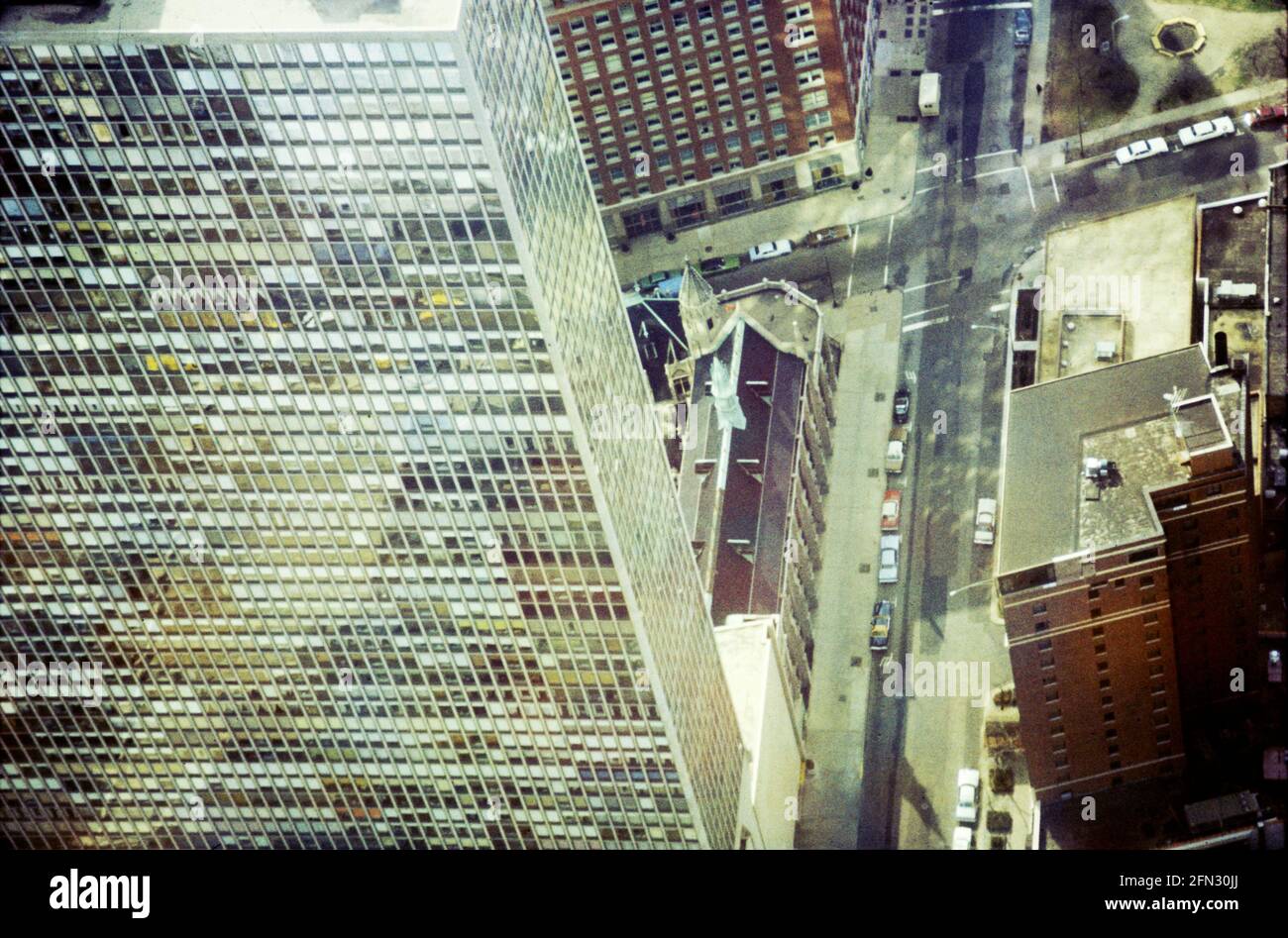 Downtown chicago 1970s hi-res stock photography and images - Alamy