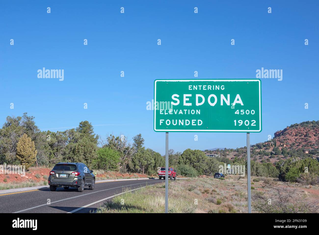 Entering Sedona sign. Sedona, Arizona, USA Stock Photo - Alamy