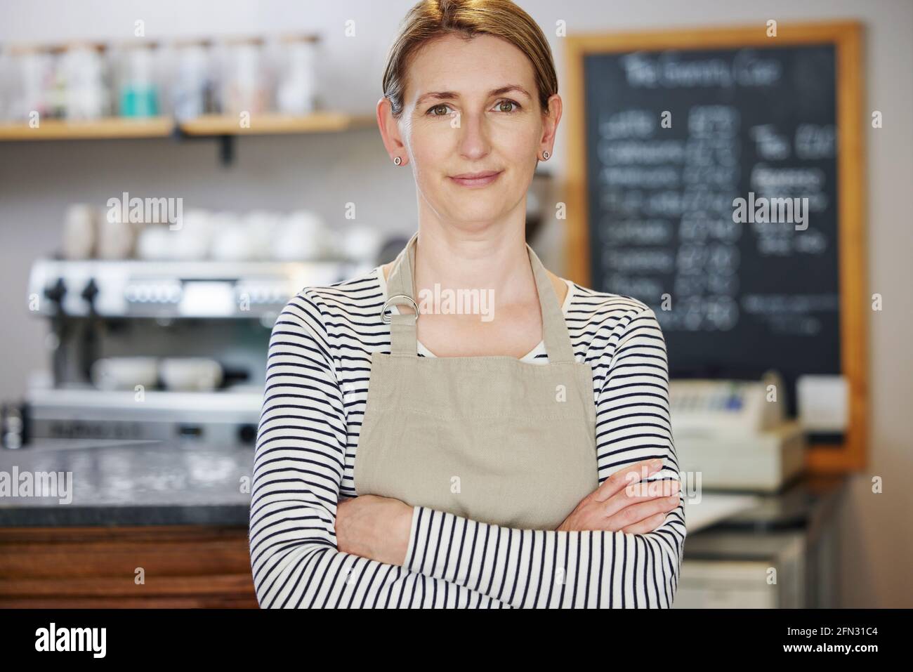 Independent food store hi-res stock photography and images - Alamy