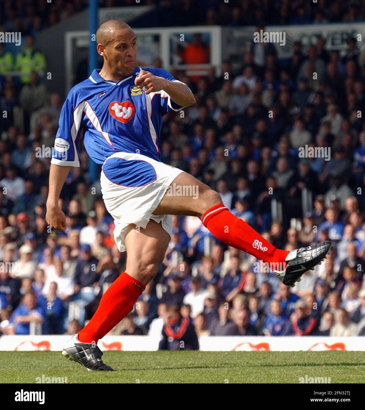 Nigel quashie portsmouth hi-res stock photography and images - Alamy
