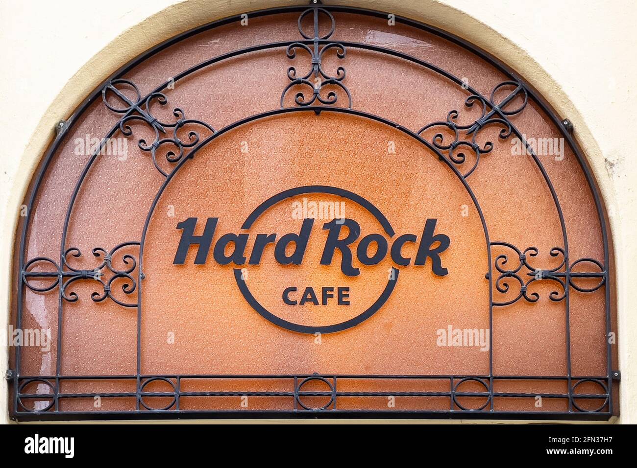 Hard rock café illuminated hi-res stock photography and images - Alamy