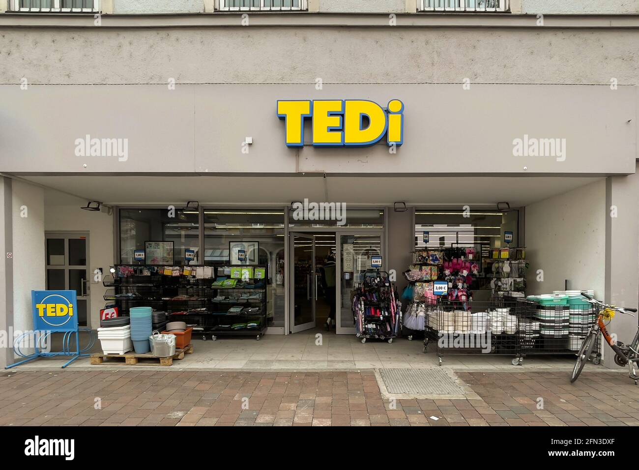 TEDi store sign in Augsburg town center Stock Photo - Alamy