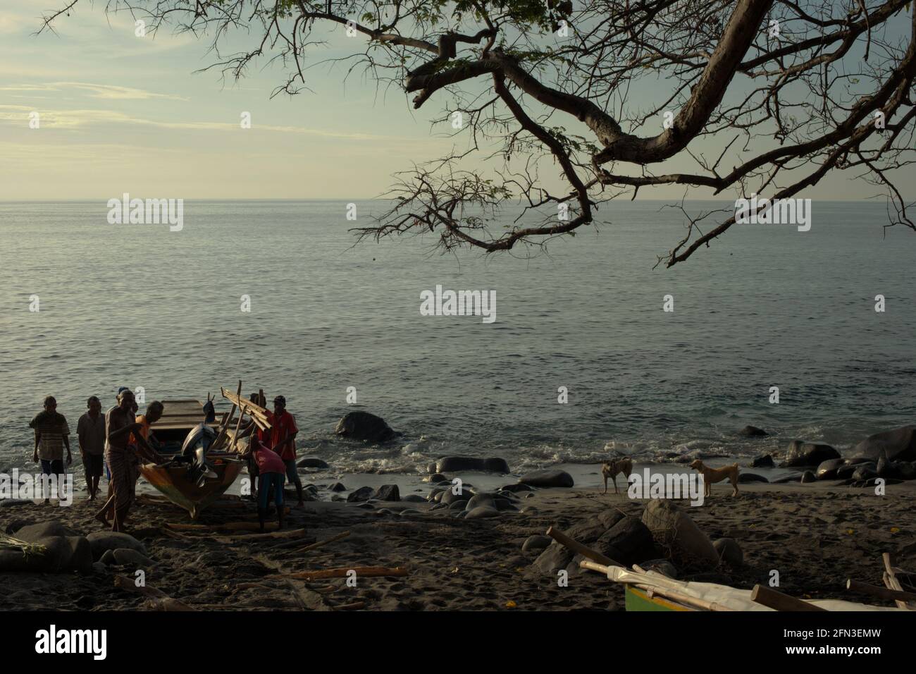 Aboriginal subsistence whaling hi-res stock photography and images - Alamy