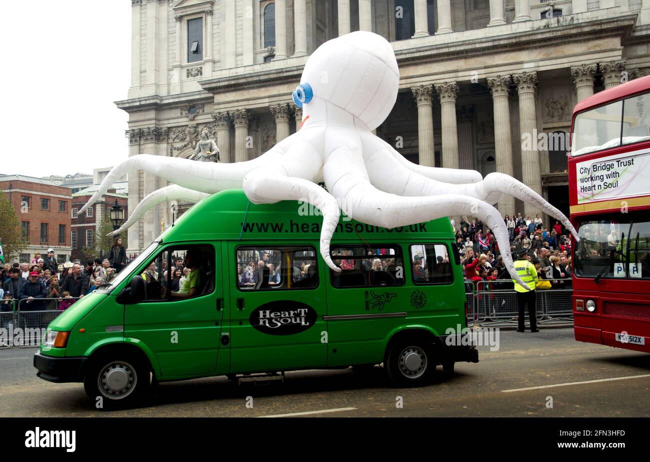 Inflatable mayor hi-res stock photography and images - Alamy