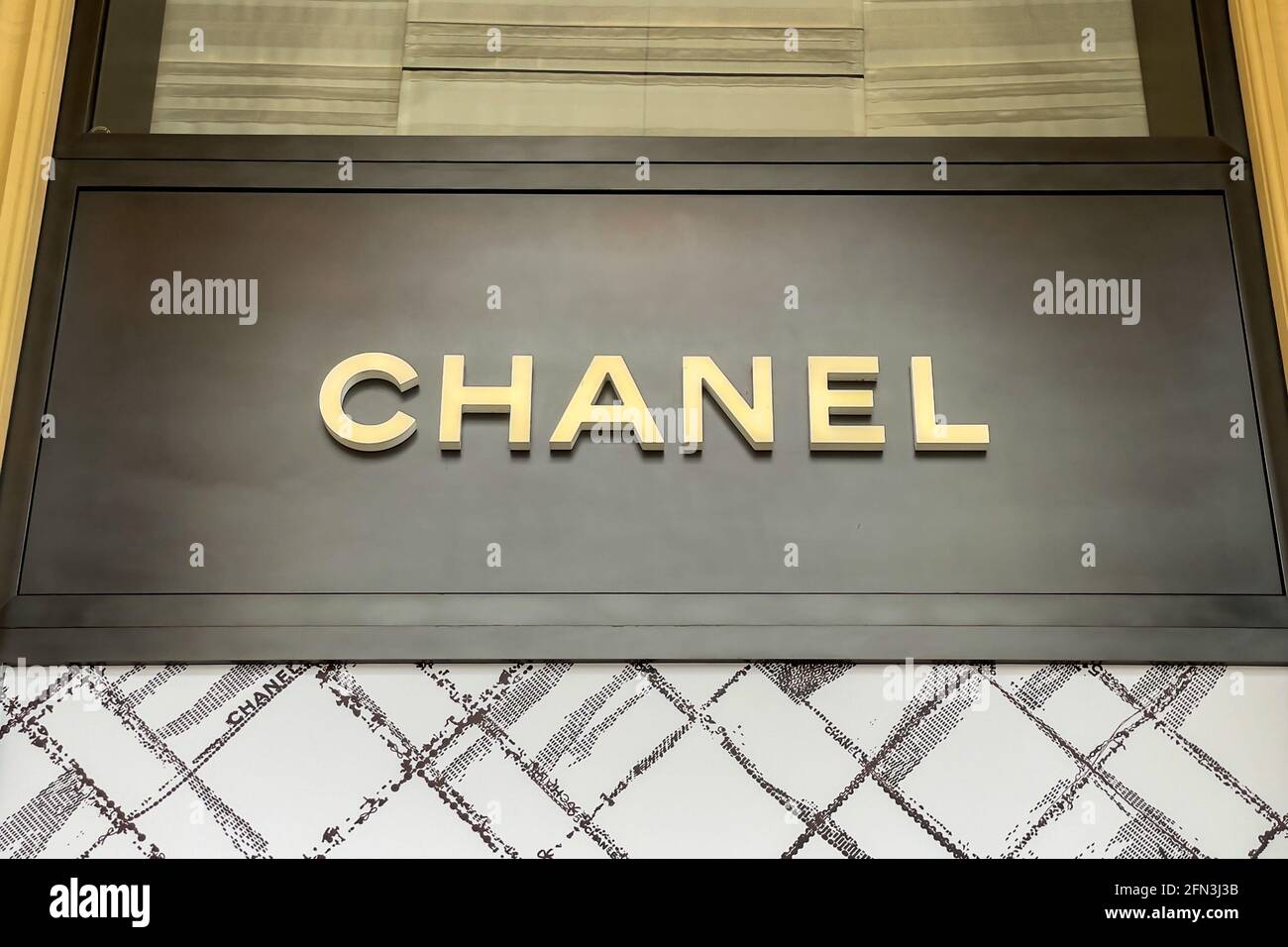 Chanel Store Sign High Resolution Stock Photography and Images - Alamy