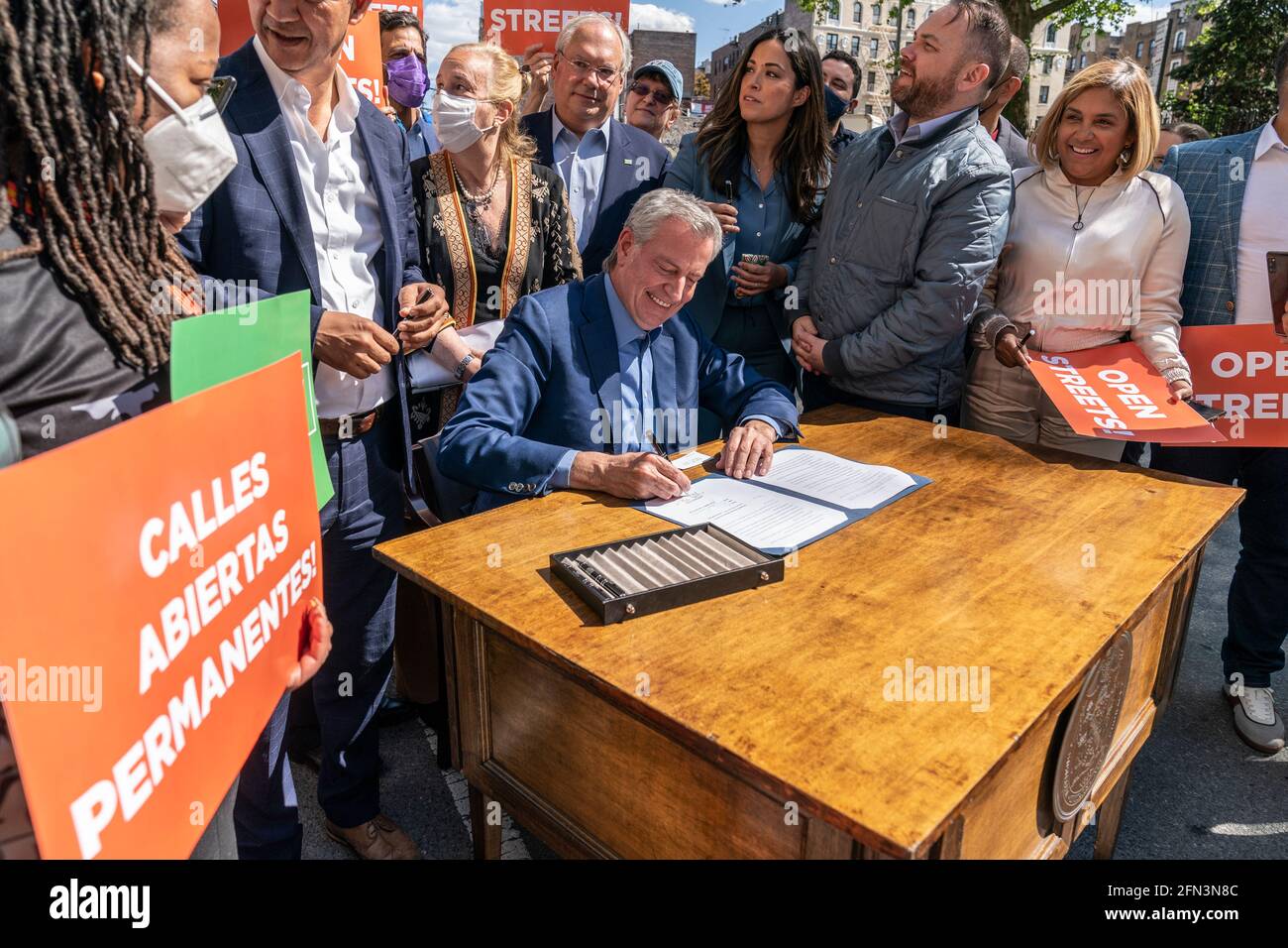 New York, NY - May 13, 2021: Mayor Bill de Blasio signs bill Intro ...