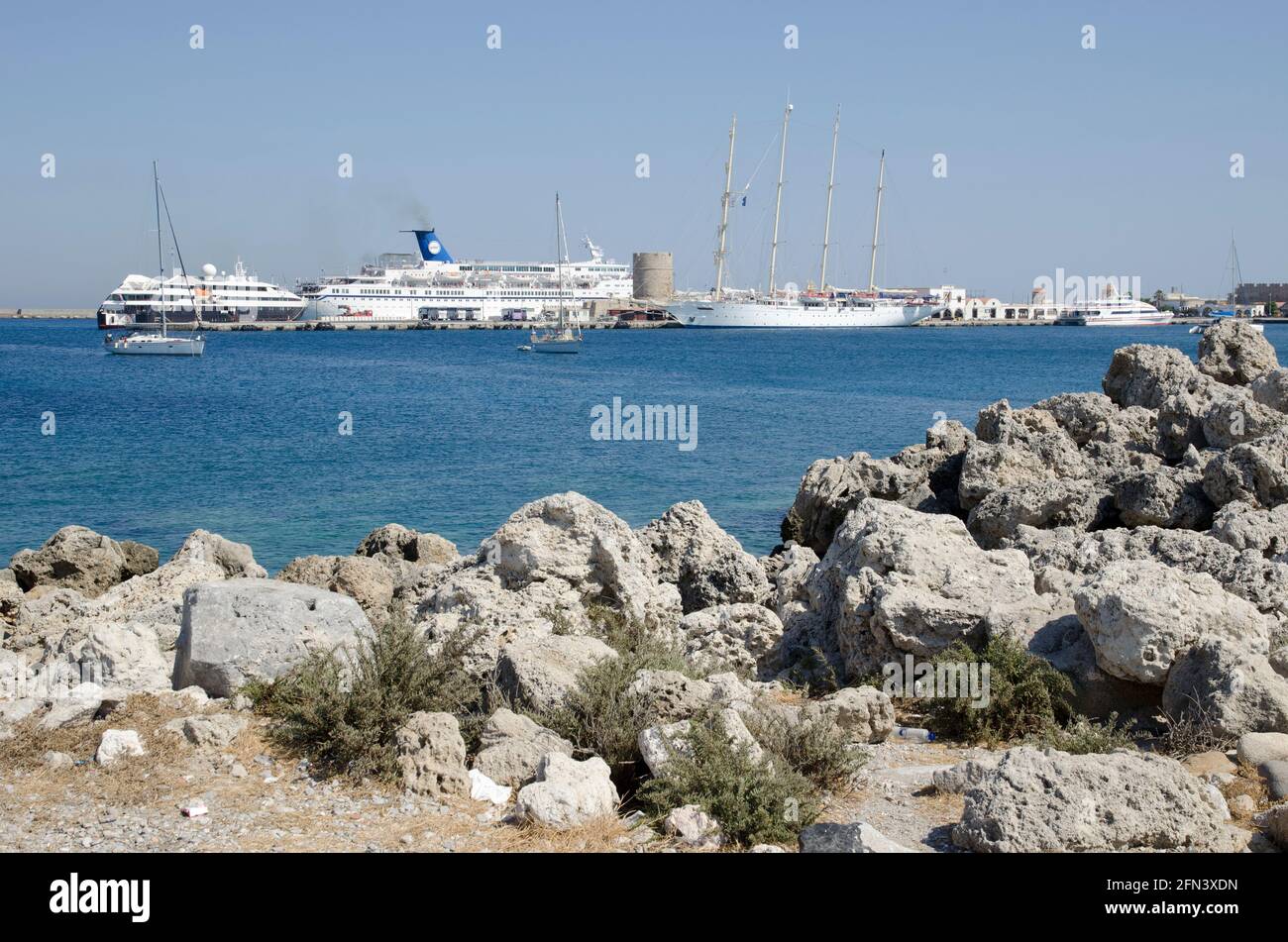 Cruise Liner Mandraki Harbor Rhodes Stock Photo - Alamy