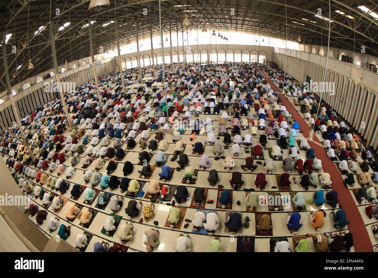 Baitul mukarram mosque 2021 hi-res stock photography and images - Alamy