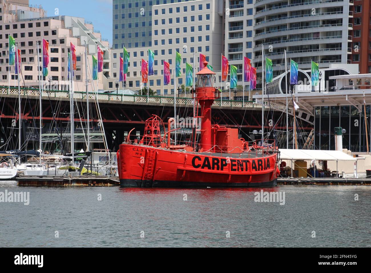 Carpentaria red Commonwealth lightship in Sydney Darling Harbor Stock ...