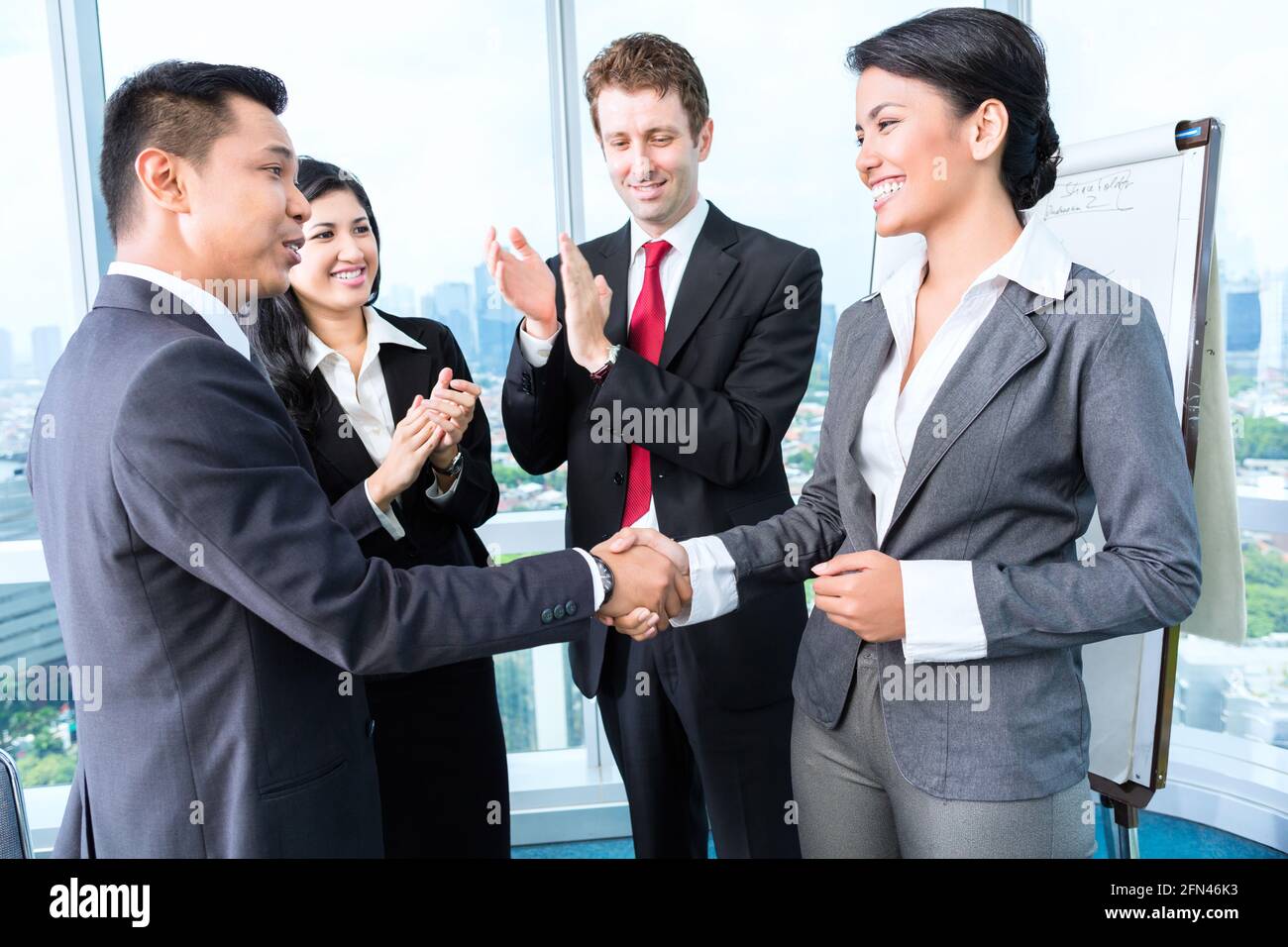 Business team applause in meeting Stock Photo - Alamy