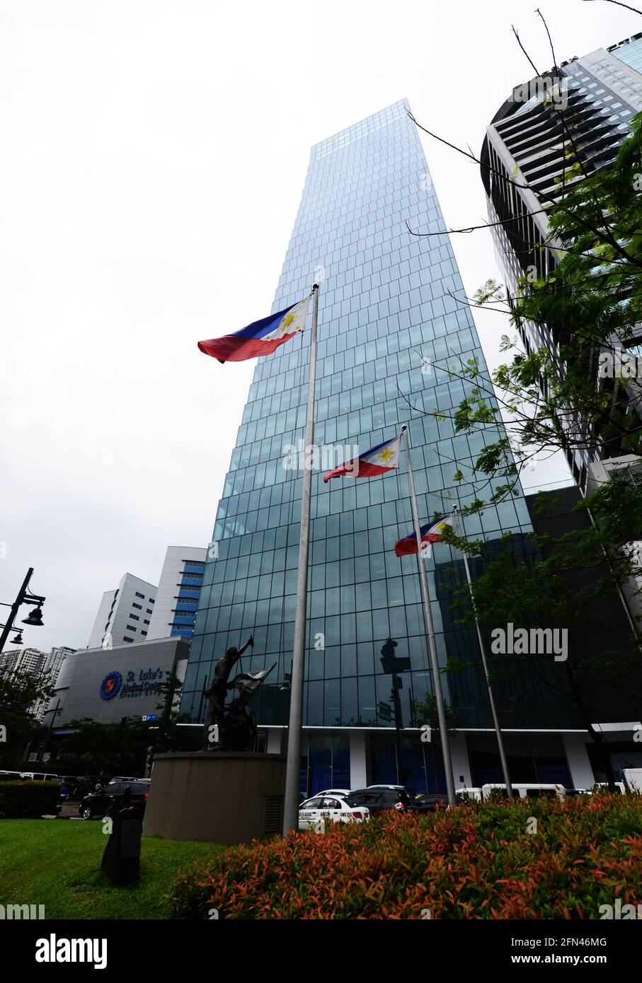 Ang Supremo: Andres Bonifacio Monument in Bonifacio Global City in ...