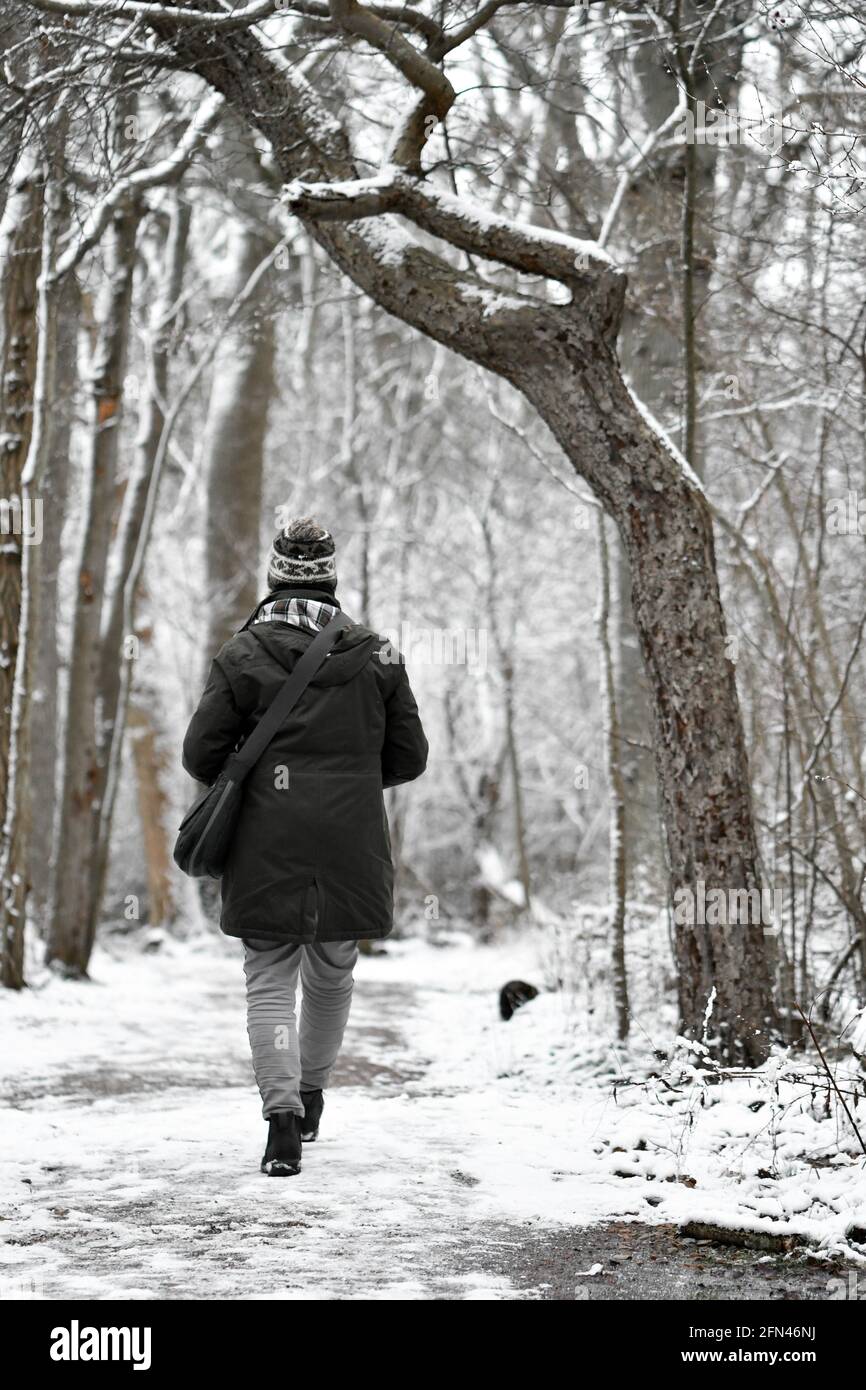 Walk behind winter hi-res stock photography and images - Alamy