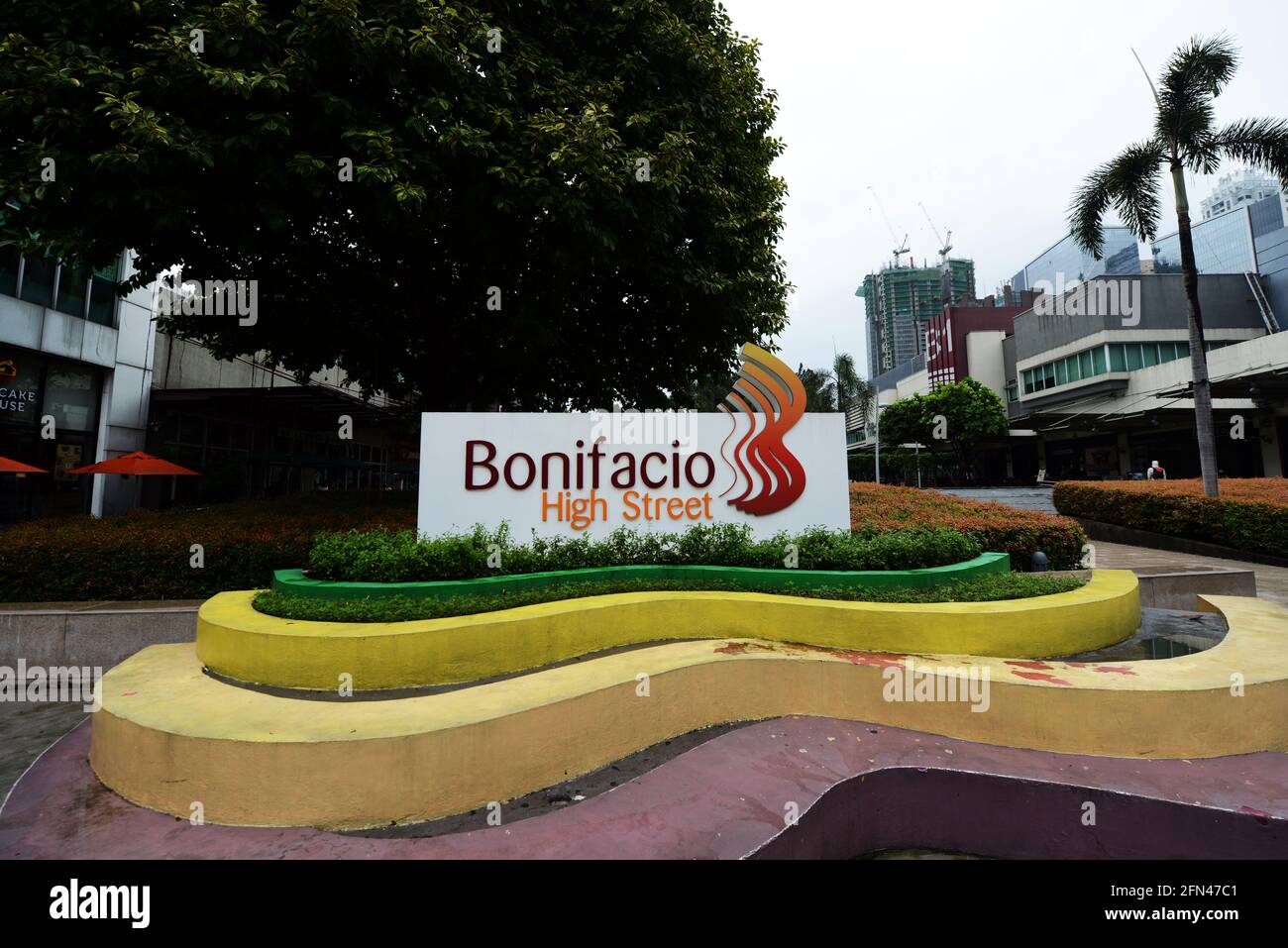Bonifacio high street and central square in the Global city in Metro ...