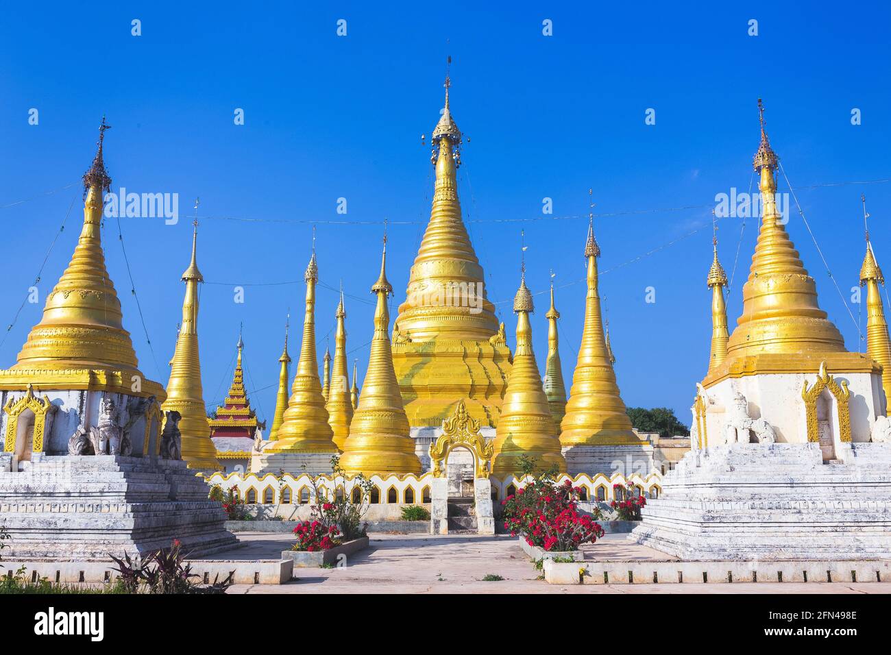 Buddhist tample, Pindaya, Burma, Myanmar Stock Photo - Alamy