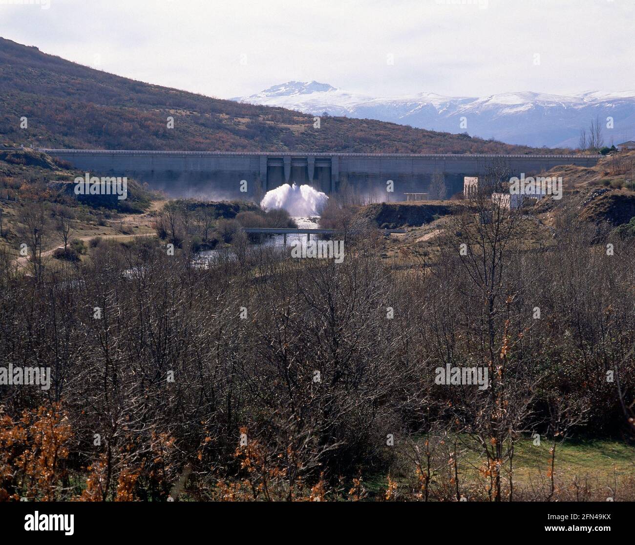 Pinilla dam hi-res stock photography and images - Alamy