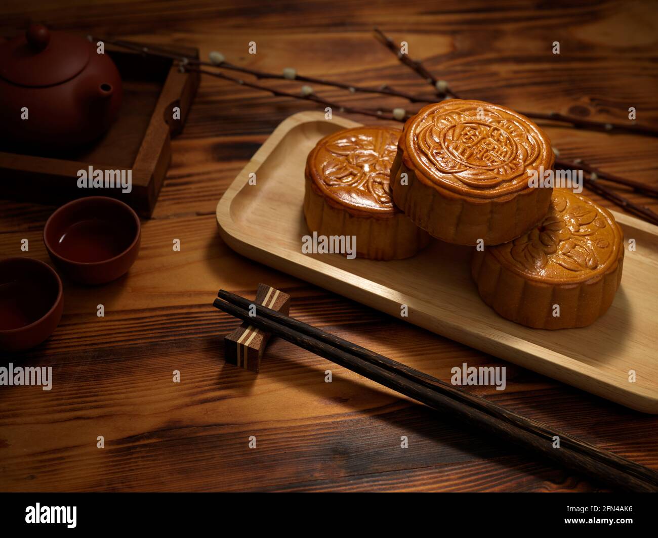 Five kernel moon cakes hi-res stock photography and images - Alamy
