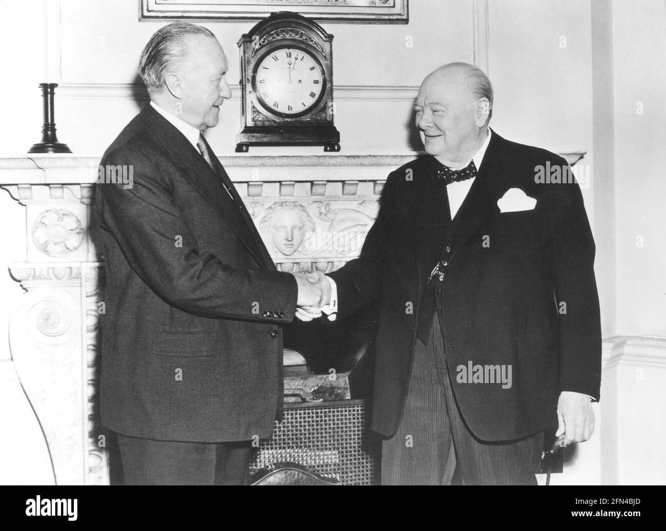 1949 1955 hi-res stock photography and images - Alamy