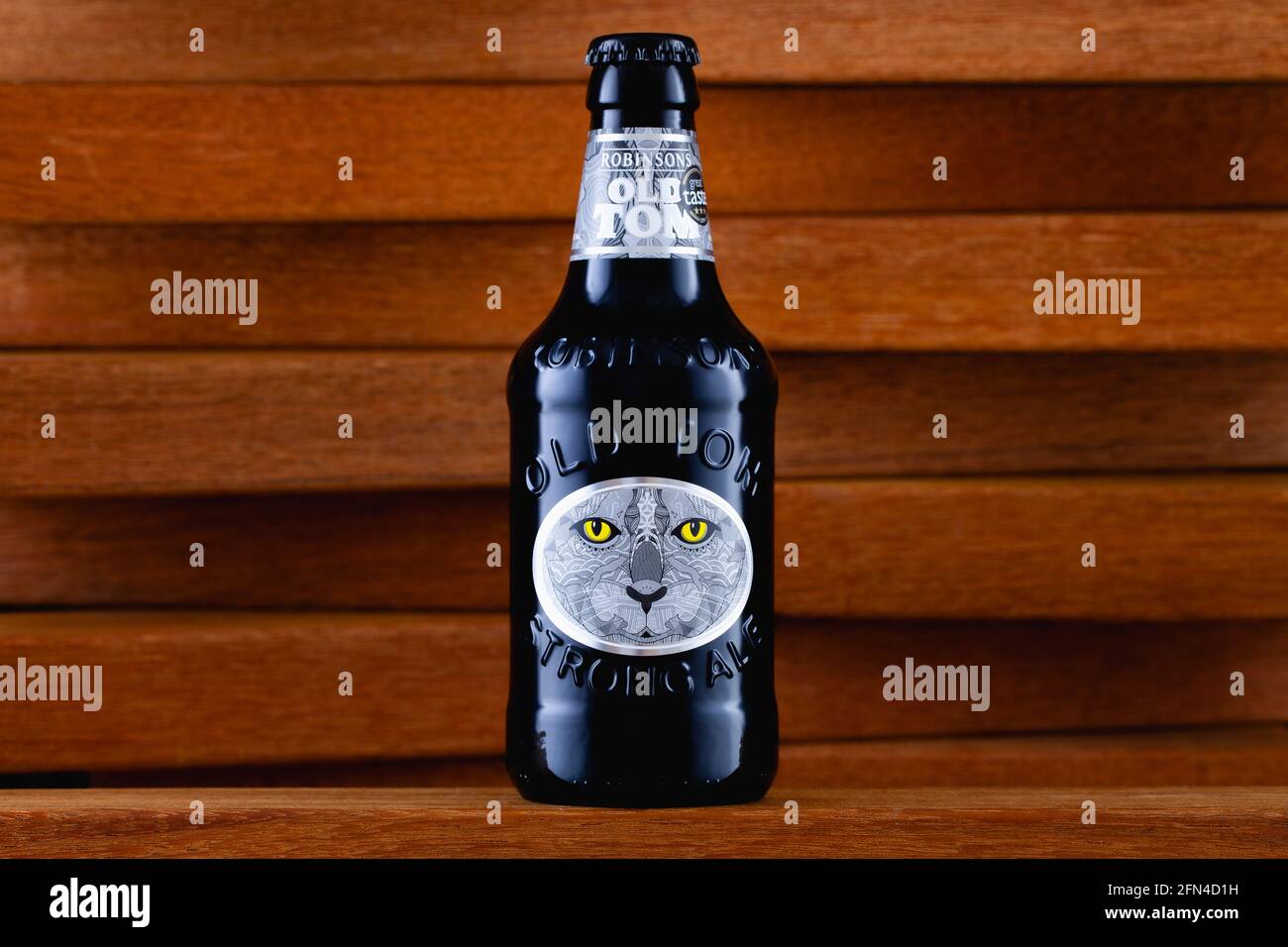 Black cat beer table hi-res stock photography and images - Alamy