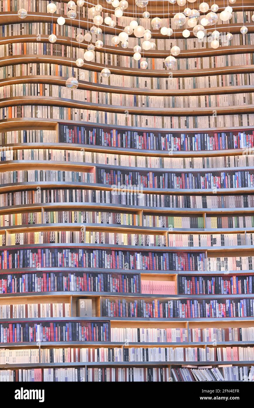 May 14, 2021, Chongqing, books, books, reading, Chongqing, books, books ...