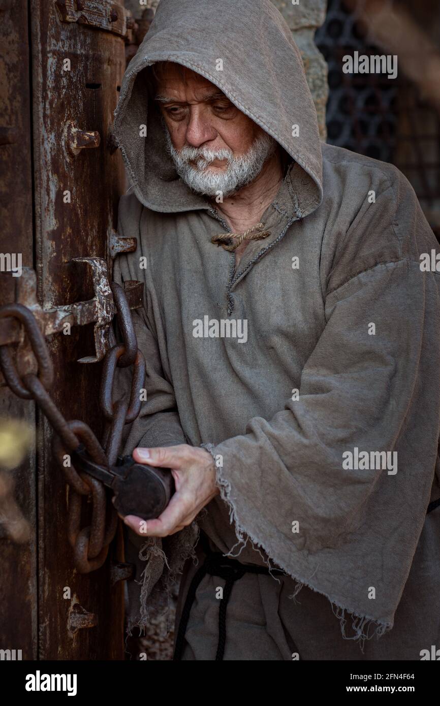 Poor man at the gate hi-res stock photography and images - Alamy