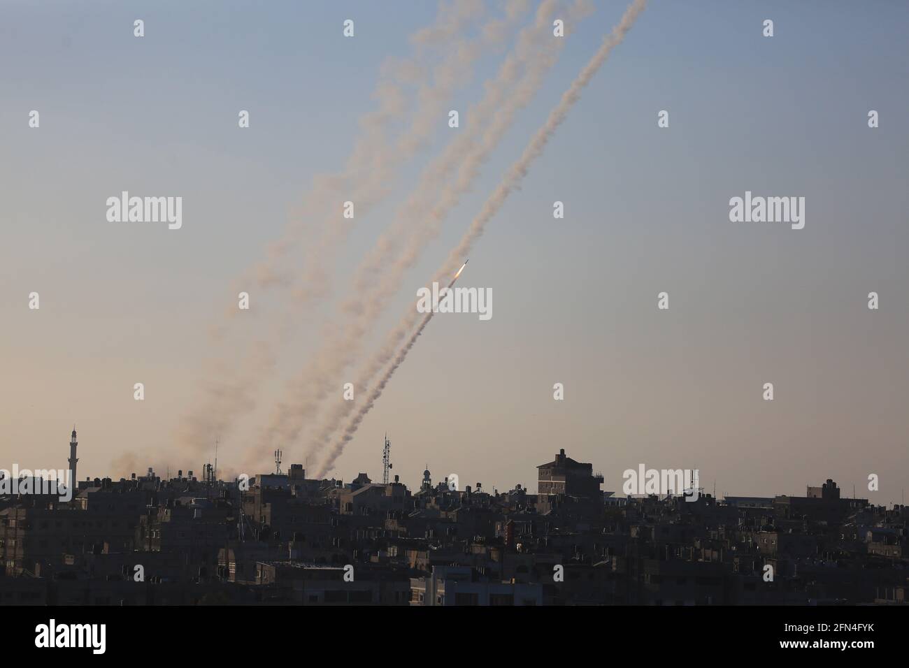 the Gaza Strip, Palestine, Palestine. 13th May, 2021. Palestinian ...