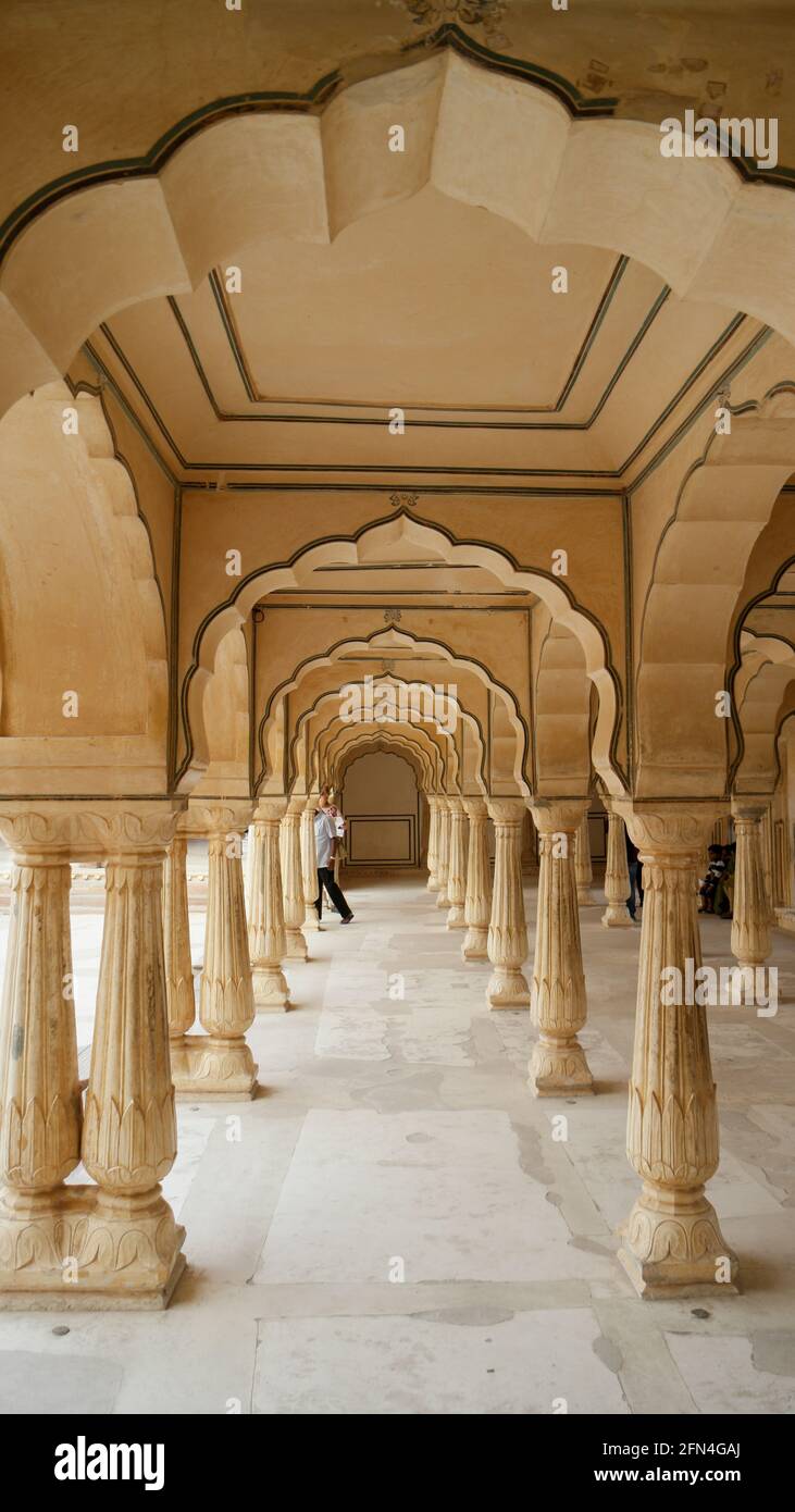 Vertical shot majestic castle hi-res stock photography and images - Alamy