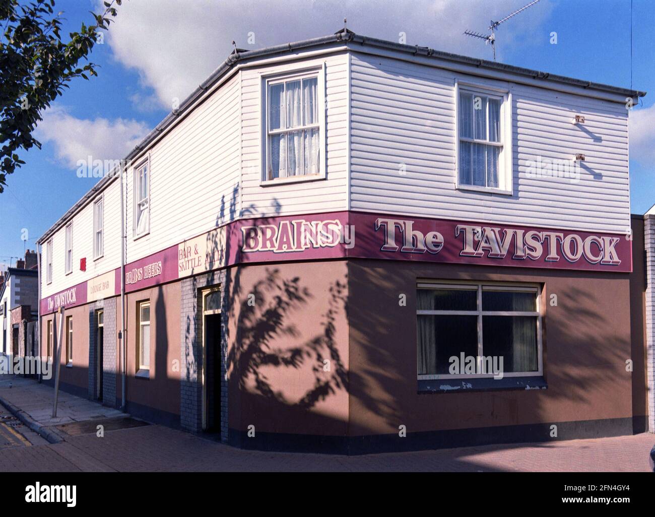 The Tavistock Pub, Roath, Cardiff Stock Photo - Alamy