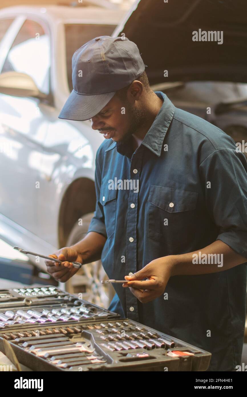 Choosing tools hi-res stock photography and images - Alamy