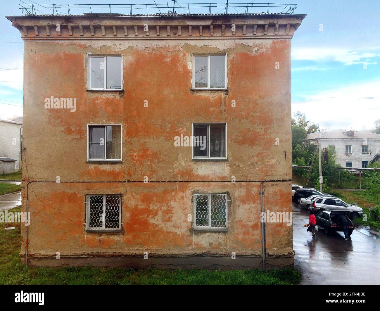 Grungy old apartment block in hi-res stock photography and images - Alamy