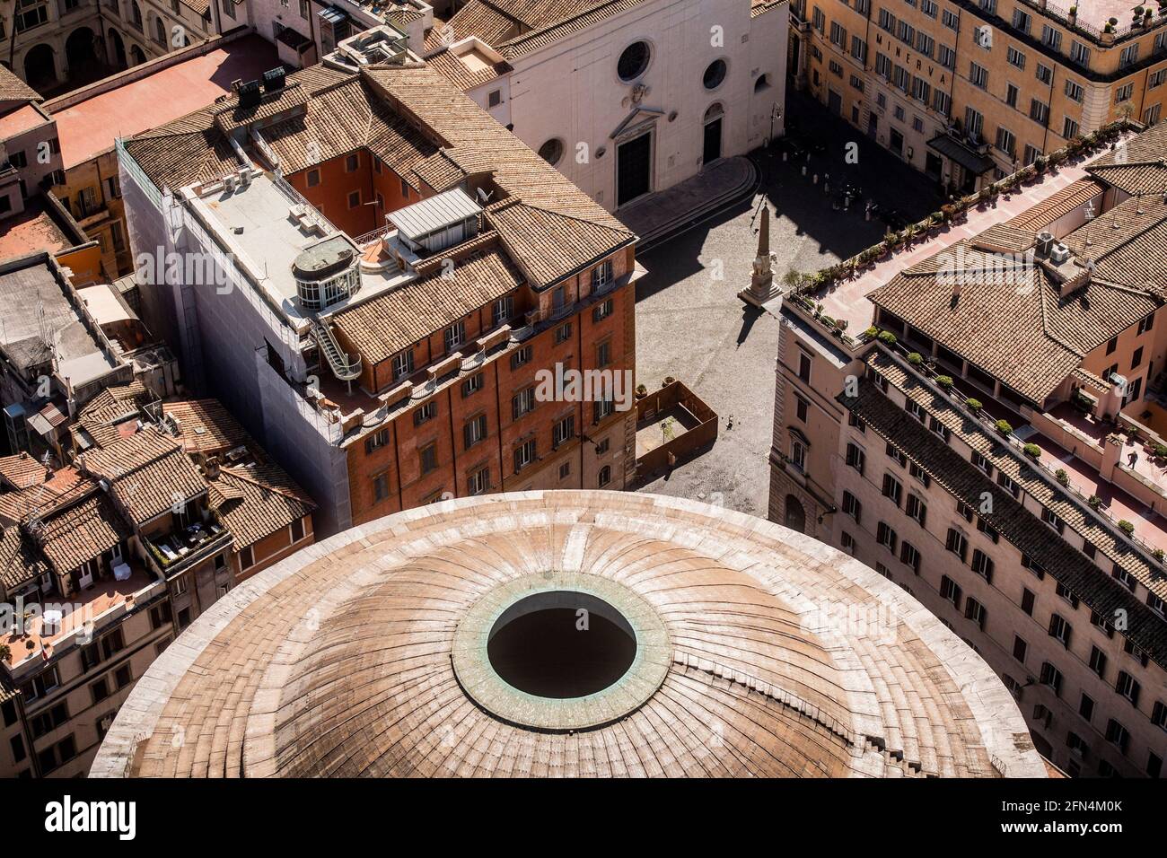 Roman pantheon aerial hi-res stock photography and images - Alamy
