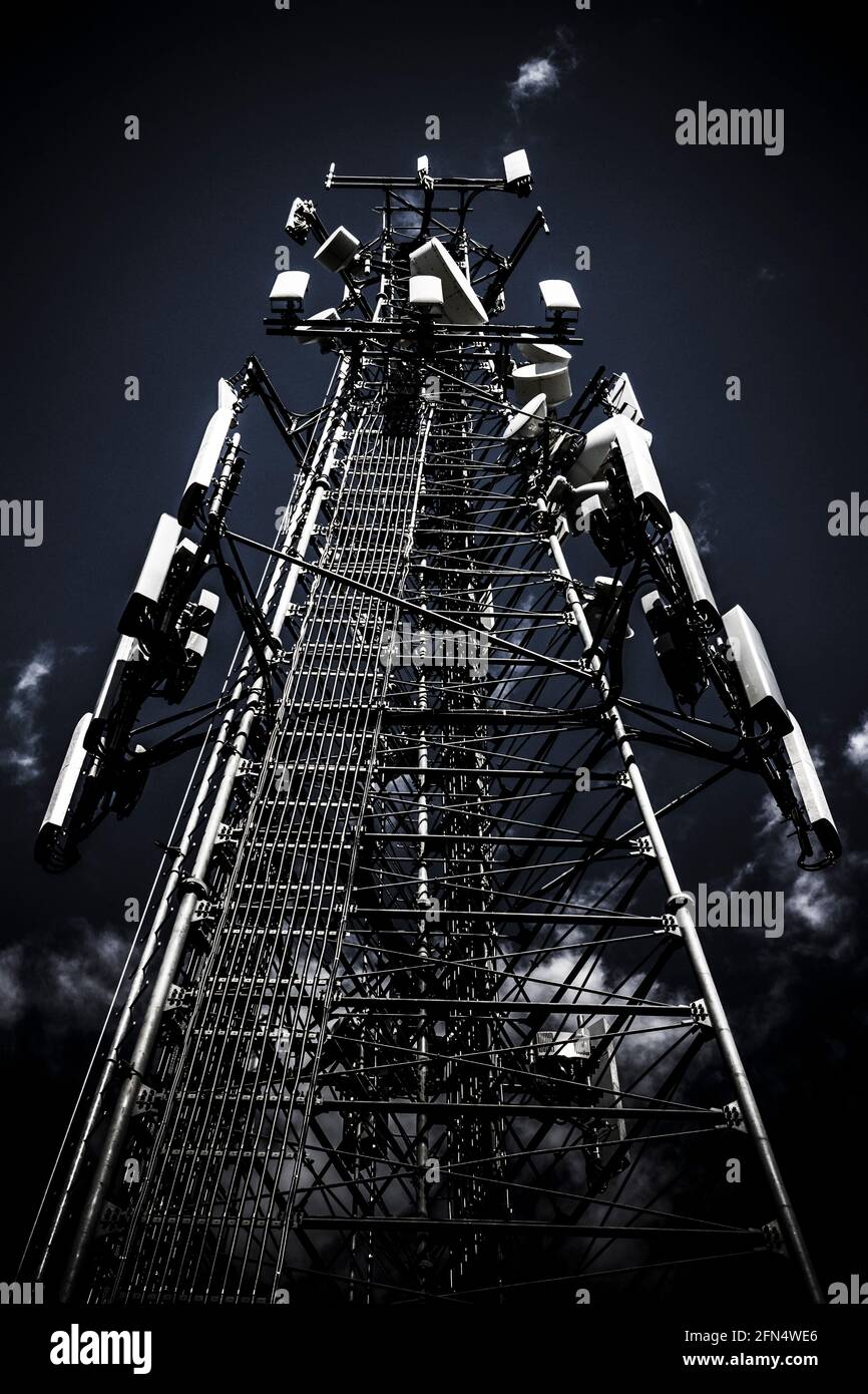 Mobile Service Tower High Resolution Stock Photography and Images - Alamy