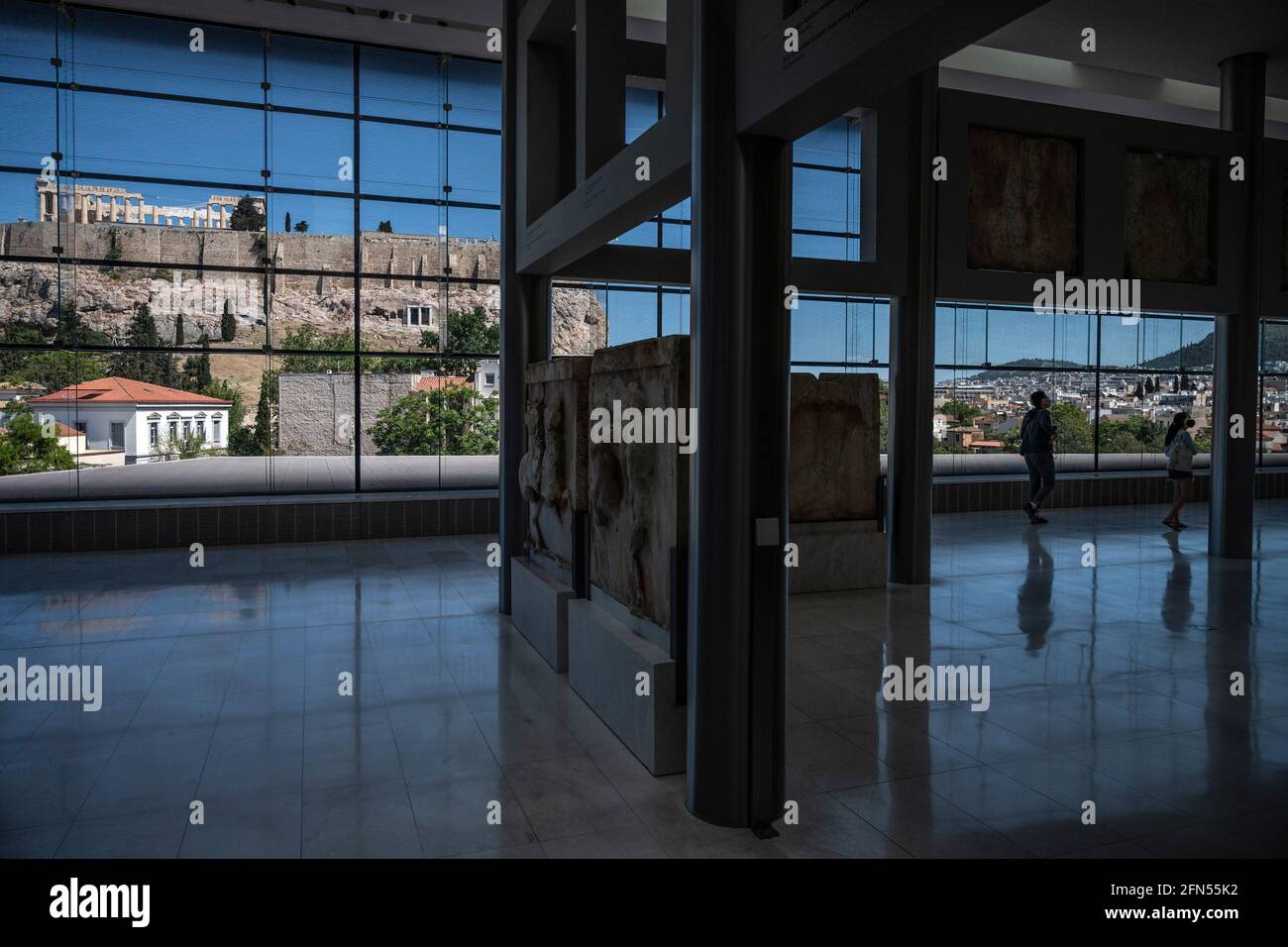 Athen, Greece. 14th May, 2021. People visit the Parthenon Hall of the ...