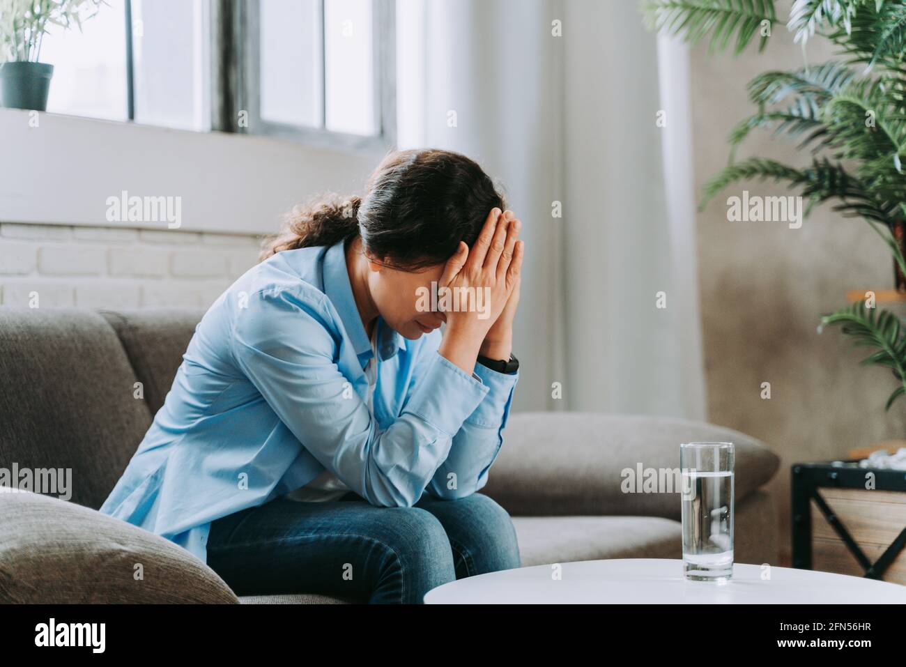 Woman with depression and relationship problems - Psychoterapist studio ...
