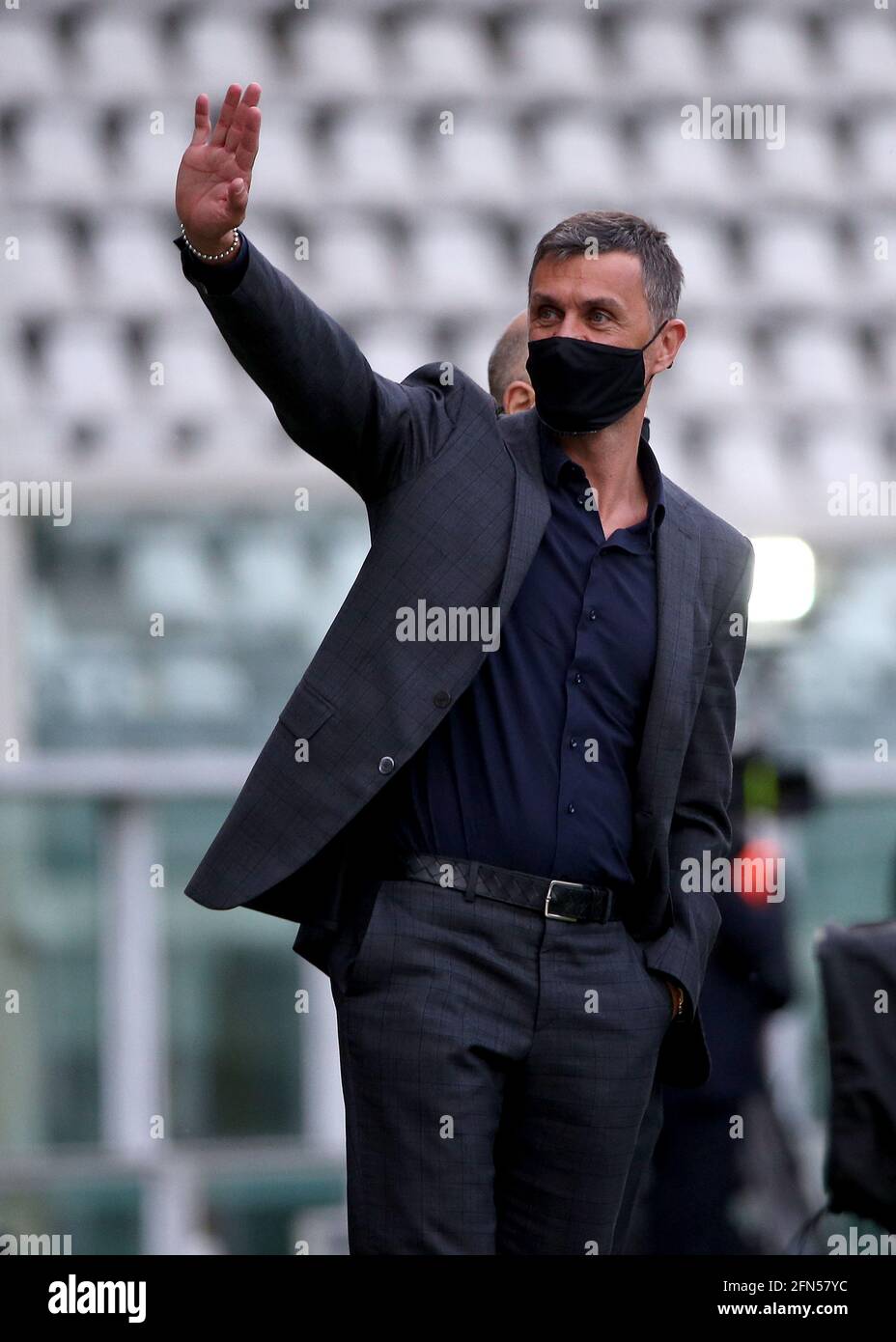 Paolo maldini technical area director hi-res stock photography and ...