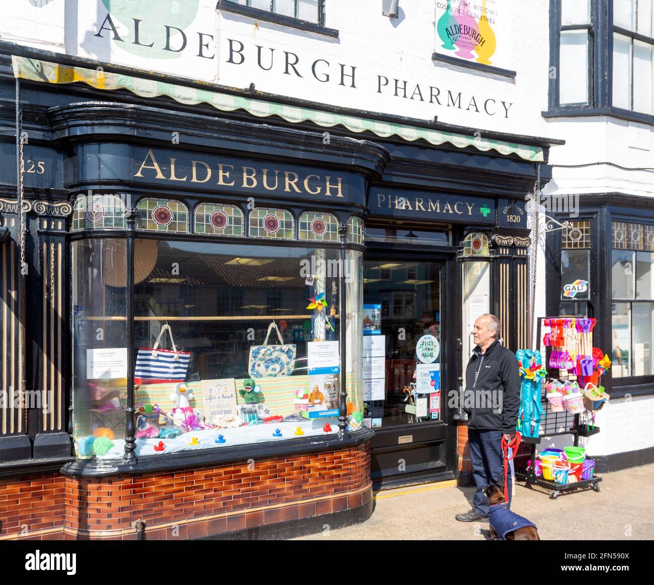 Pharmacy window display hi-res stock photography and images - Alamy