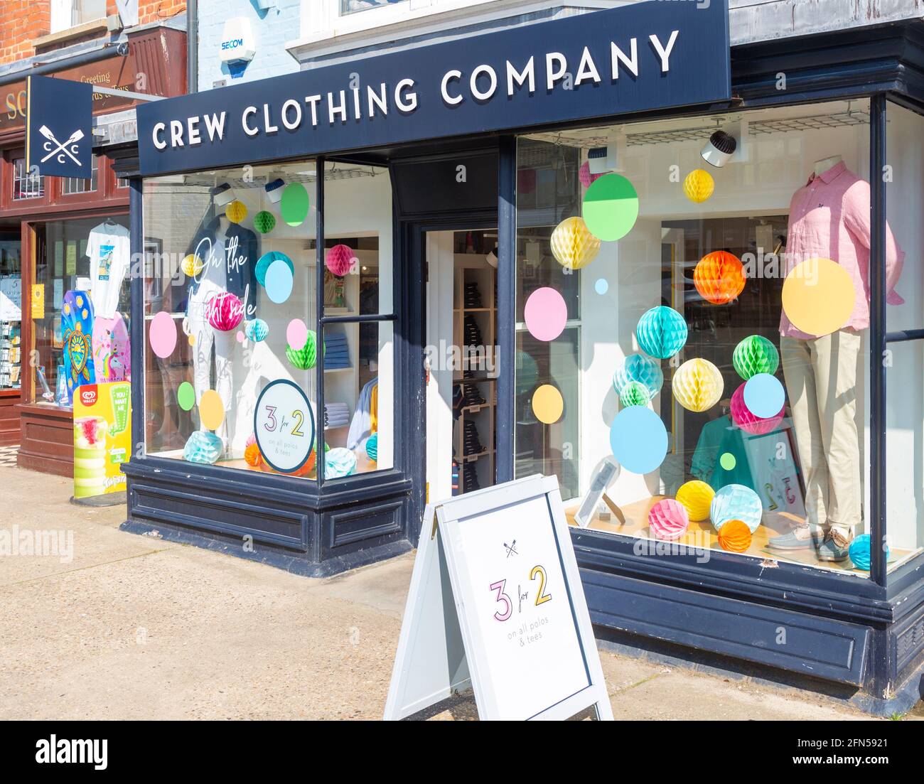 Crew clothing hi-res stock photography and images - Alamy