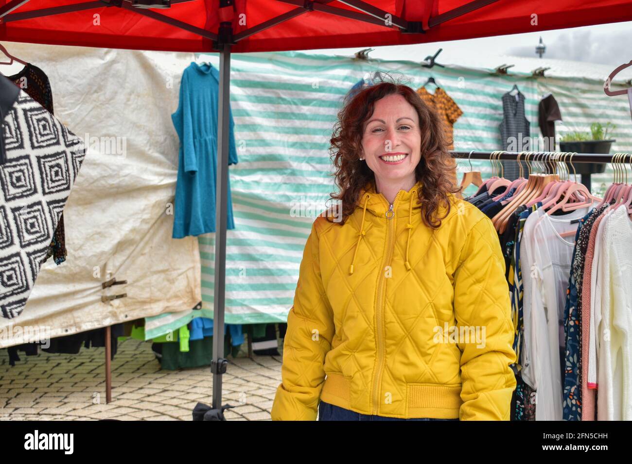 Isabel odonovan hi-res stock photography and images - Alamy