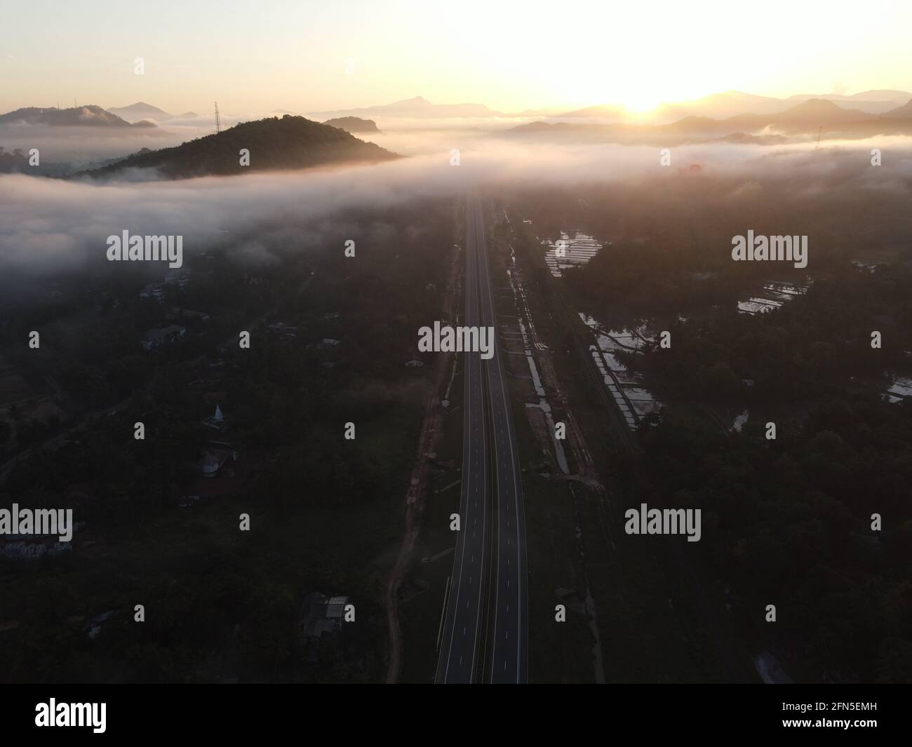 E04 Expressway - Sri Lanka (Meerigama - Kurunegala Stock Photo - Alamy