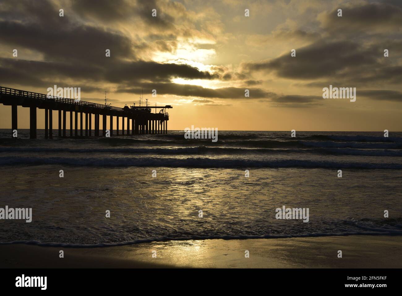 Sunset seascape with scenic view of Ellen Browning Scripps Memorial ...