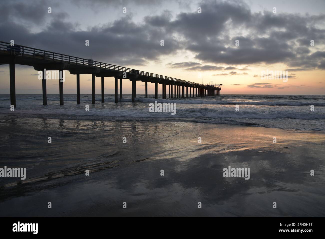 Sunset seascape with scenic view of Ellen Browning Scripps Memorial ...