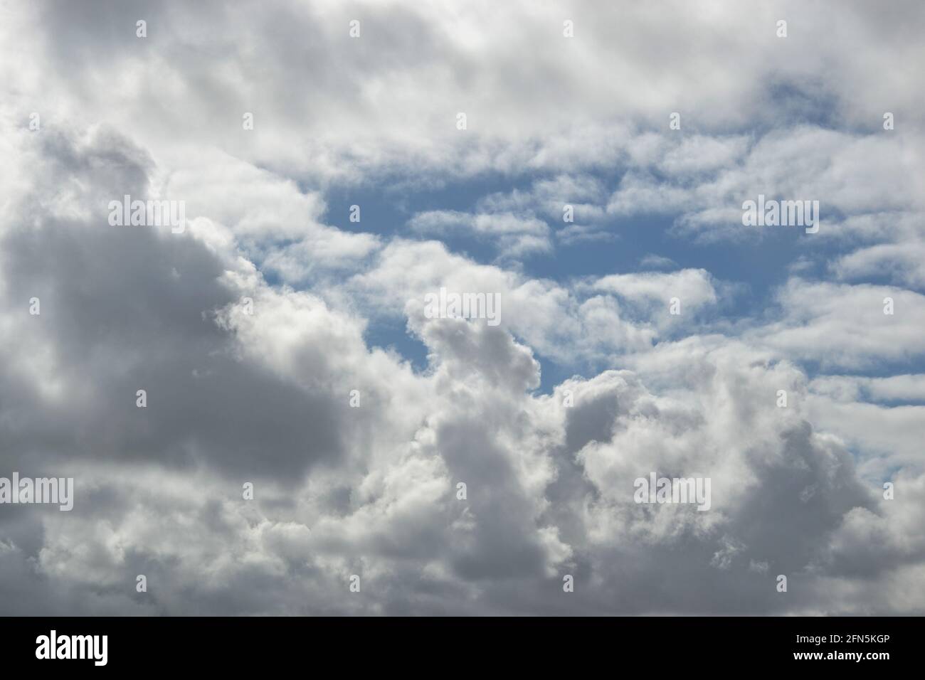 Awesome cloud formations hi-res stock photography and images - Alamy