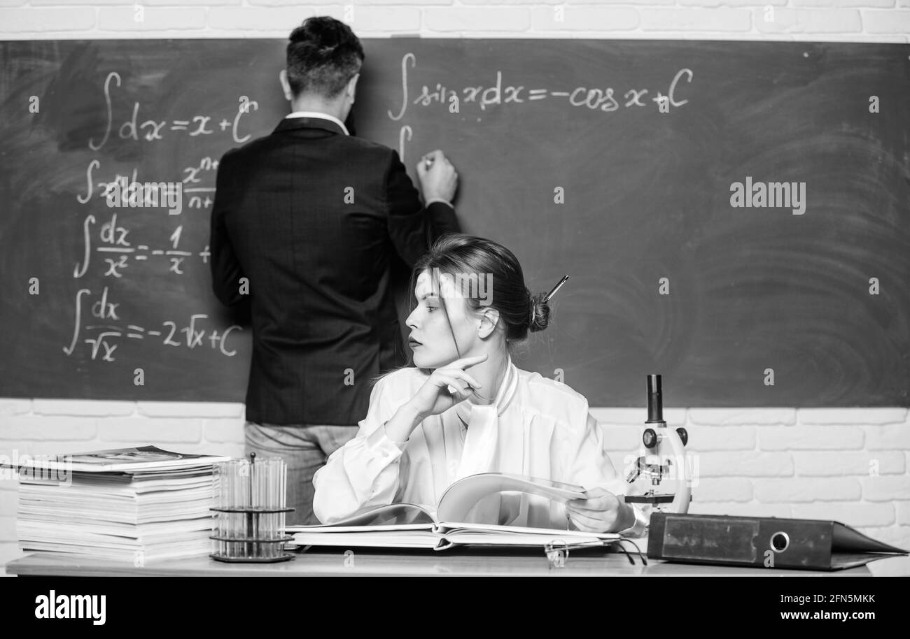 Teaching in university. University education. Knowledge transfer ...