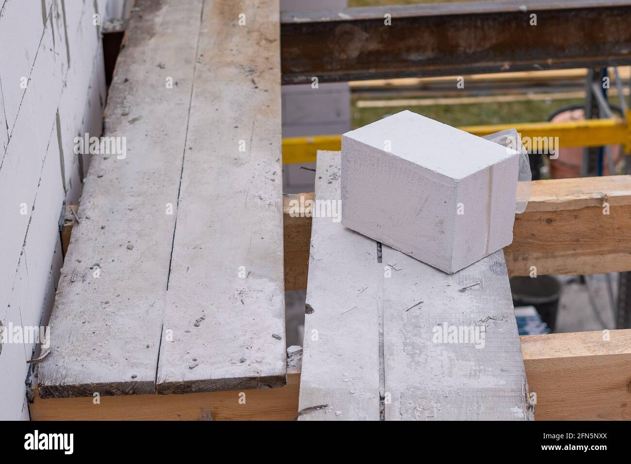 Porous concrete block hi-res stock photography and images - Alamy