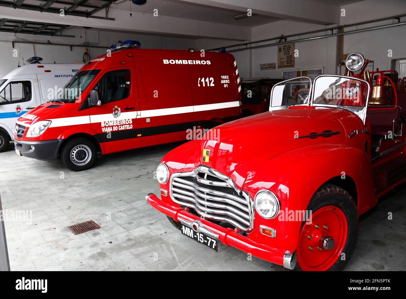 Restored fire truck hi-res stock photography and images - Alamy