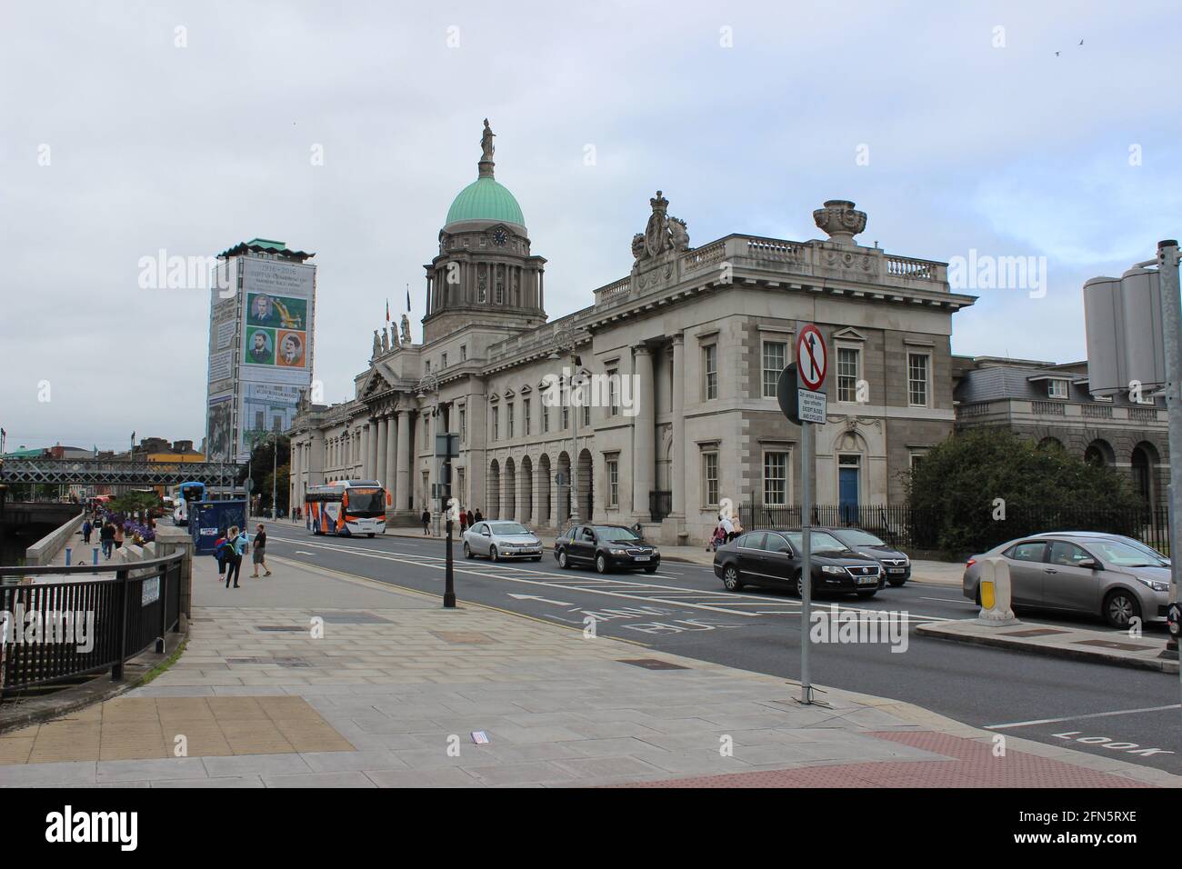 The dáil ireland hi-res stock photography and images - Alamy