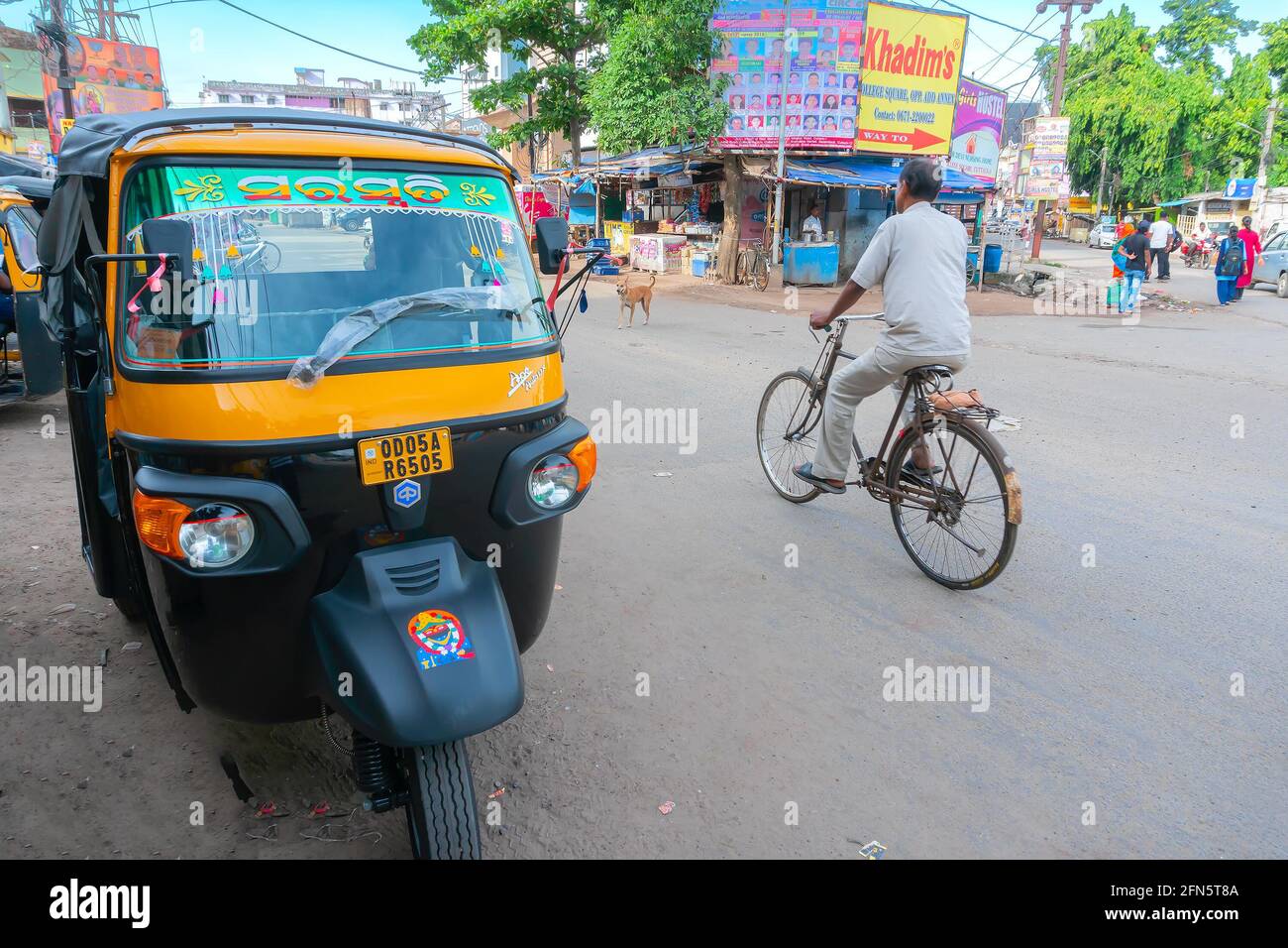 Parked autorickshaw hi-res stock photography and images - Alamy